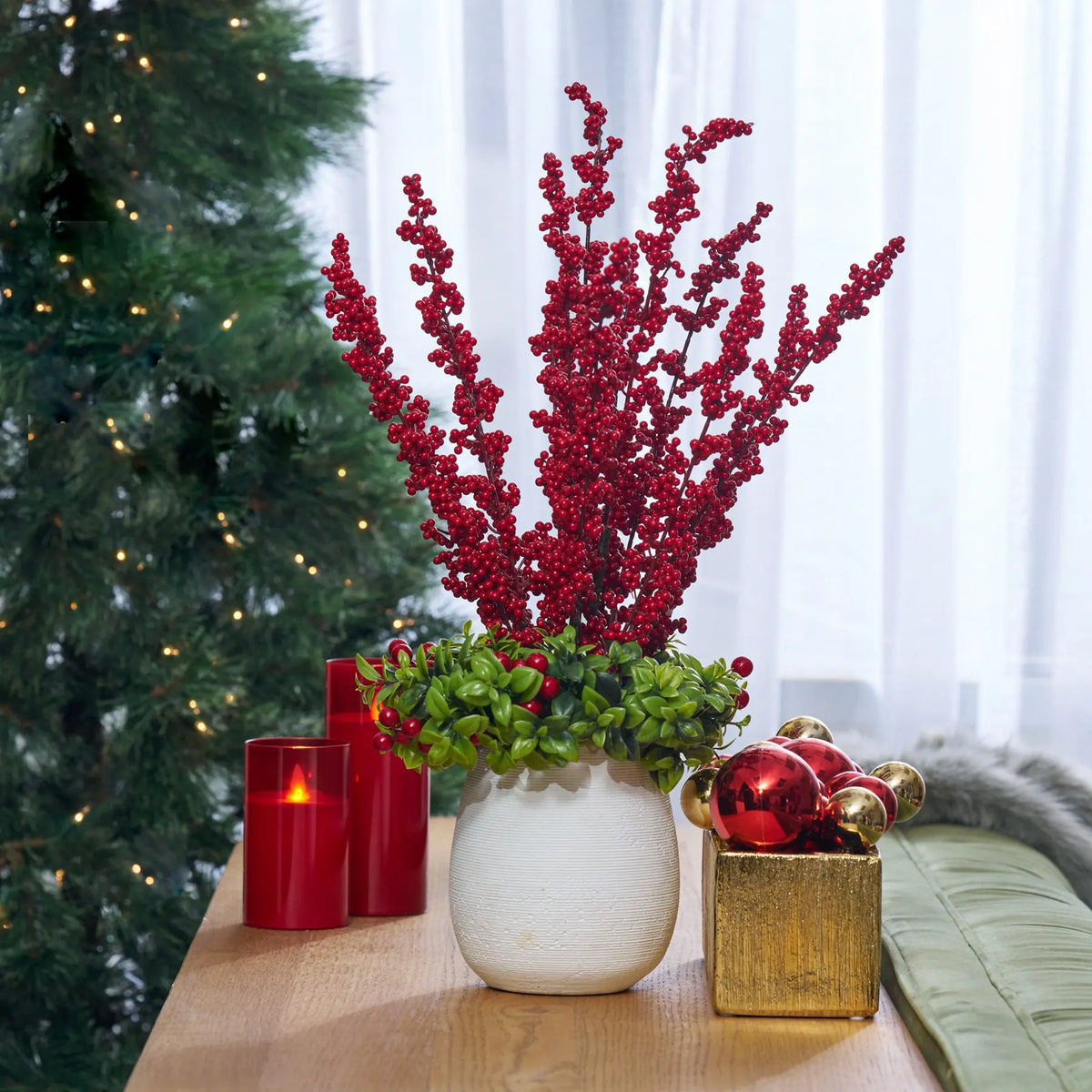 Winterberry Garden - Boxwood & Red Ilex Berry Christmas Holiday Center ...