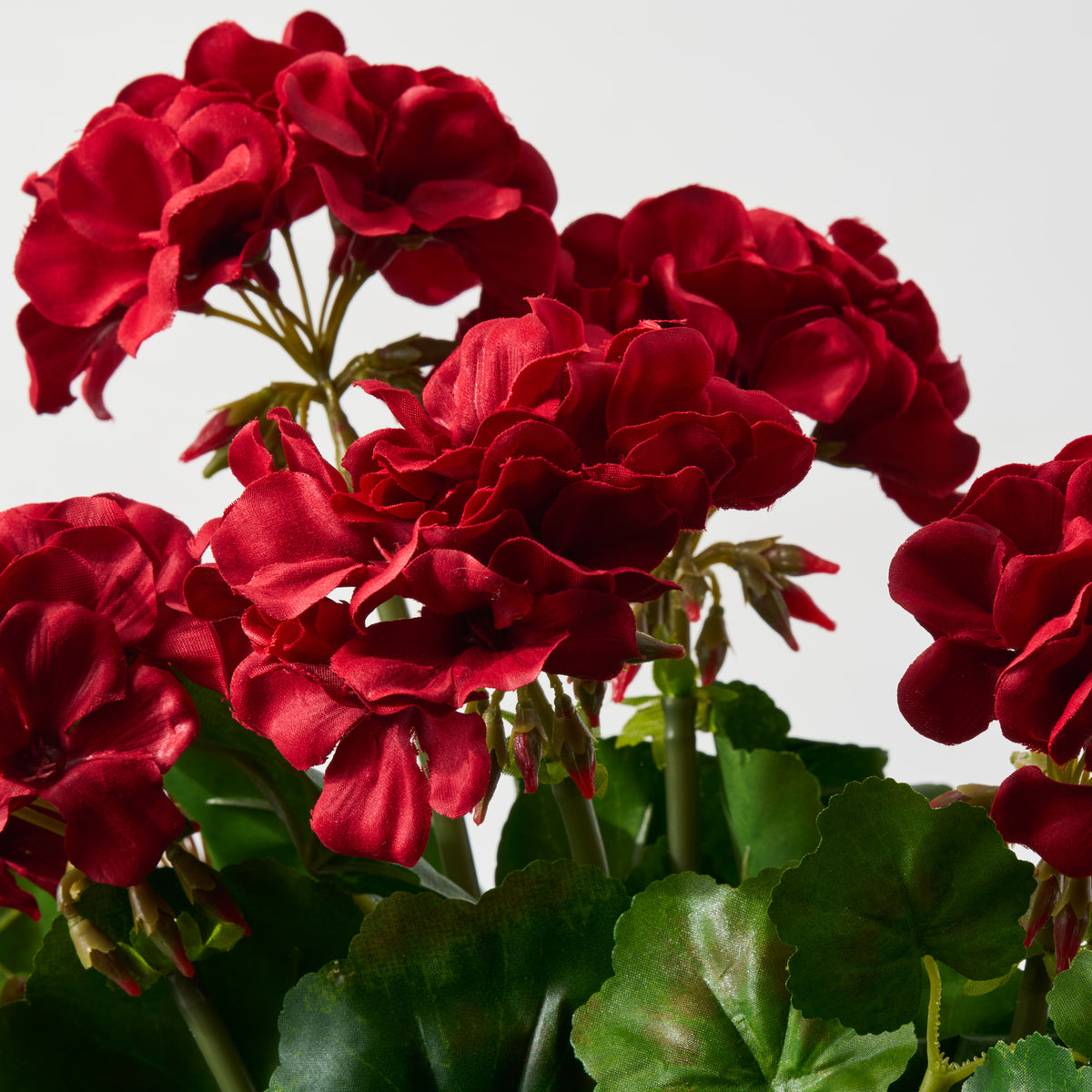 Red Geranium Faux Floral Bush Stem Spray - 19" – Darby Creek Trading