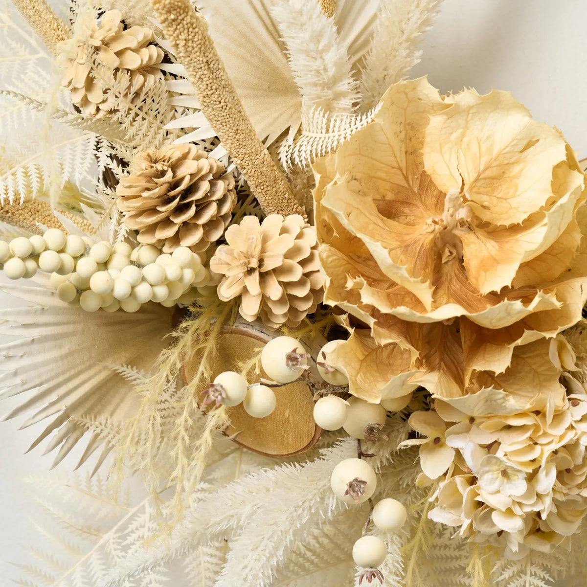 Desert Sand Dunes - Bleached Queen Flower, Fan Palm & Pine All Seasons ...