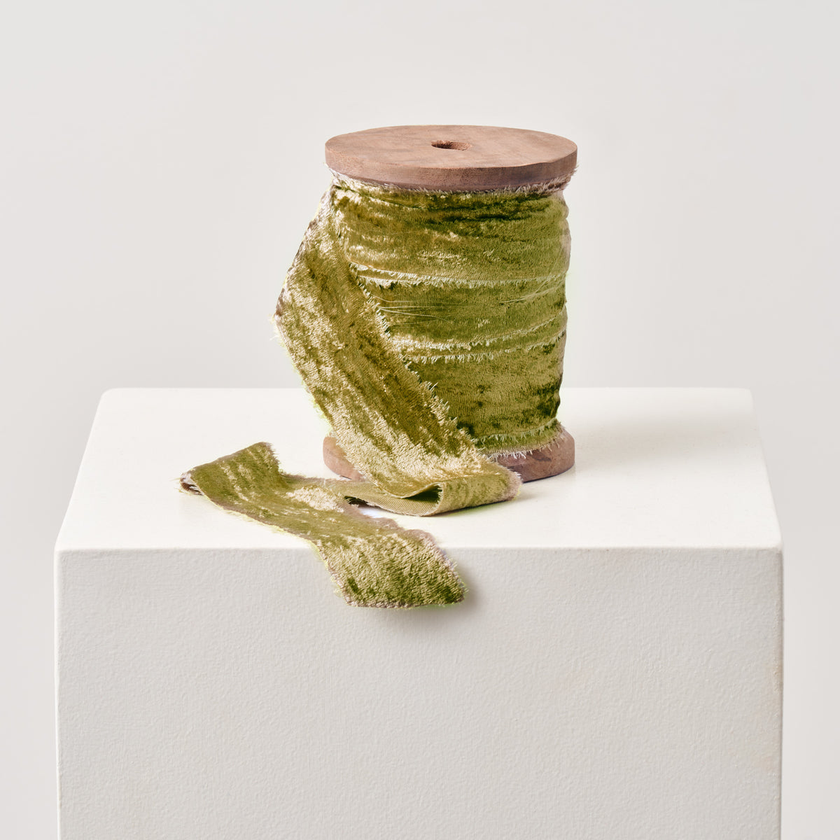 Moss Green Frayed Velvet Ribbon - Raw Edge Holiday Decor – Darby Creek ...