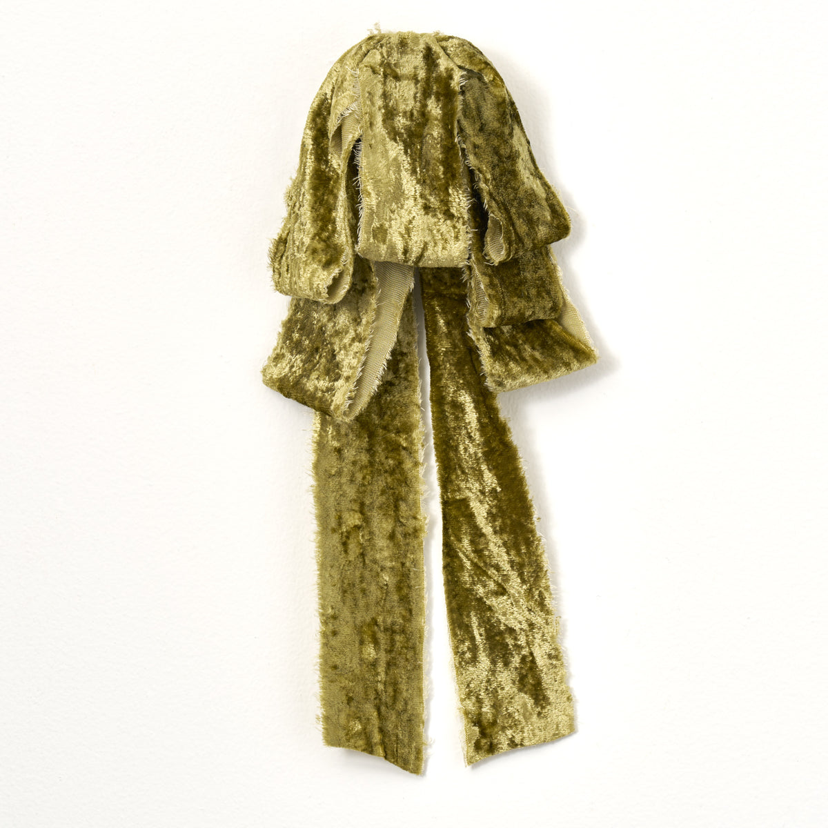 Moss Green Raw Edge Silk Velvet Lux Drape Loop Bow – Darby Creek Trading