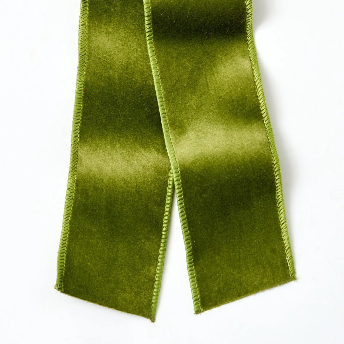 Pine Green Taffeta Wire-Lined Hand-Tied Drape Loop Bow - Darby Creek ...